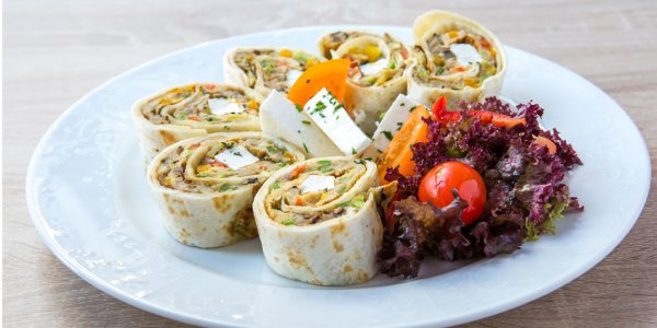 Ρολάκια τορτίγιας με κοτόπουλο | Sigmalive Cooking